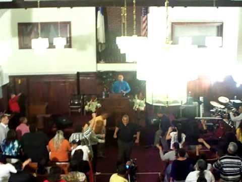 Jonathan Torres Predicando - YouTube