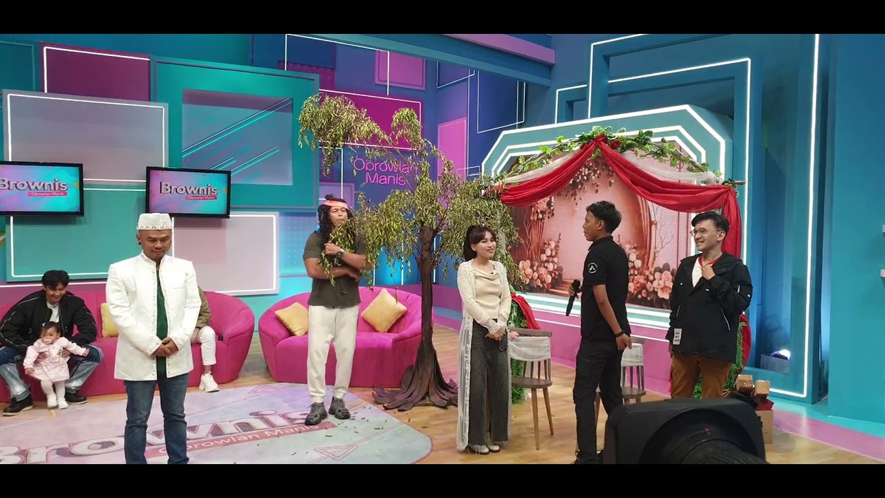 Gunawan LIDA bareng Felicya dan Hito Caesar di Brownis siang ini ‼️ ...