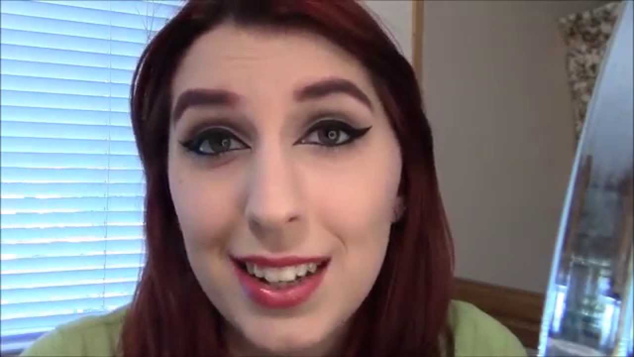 How to Make Your Eyes Big for Cosplay! - YouTube