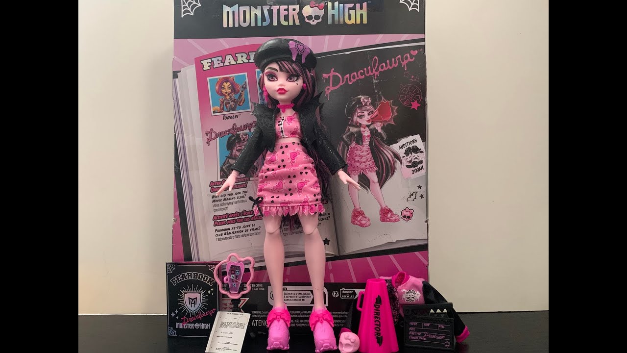 Monster High Fearbook Draculaura review - YouTube