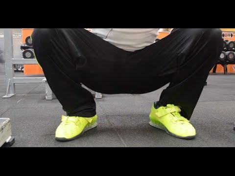 Foot Position During Squat - Feet Forward vs Out - YouTube