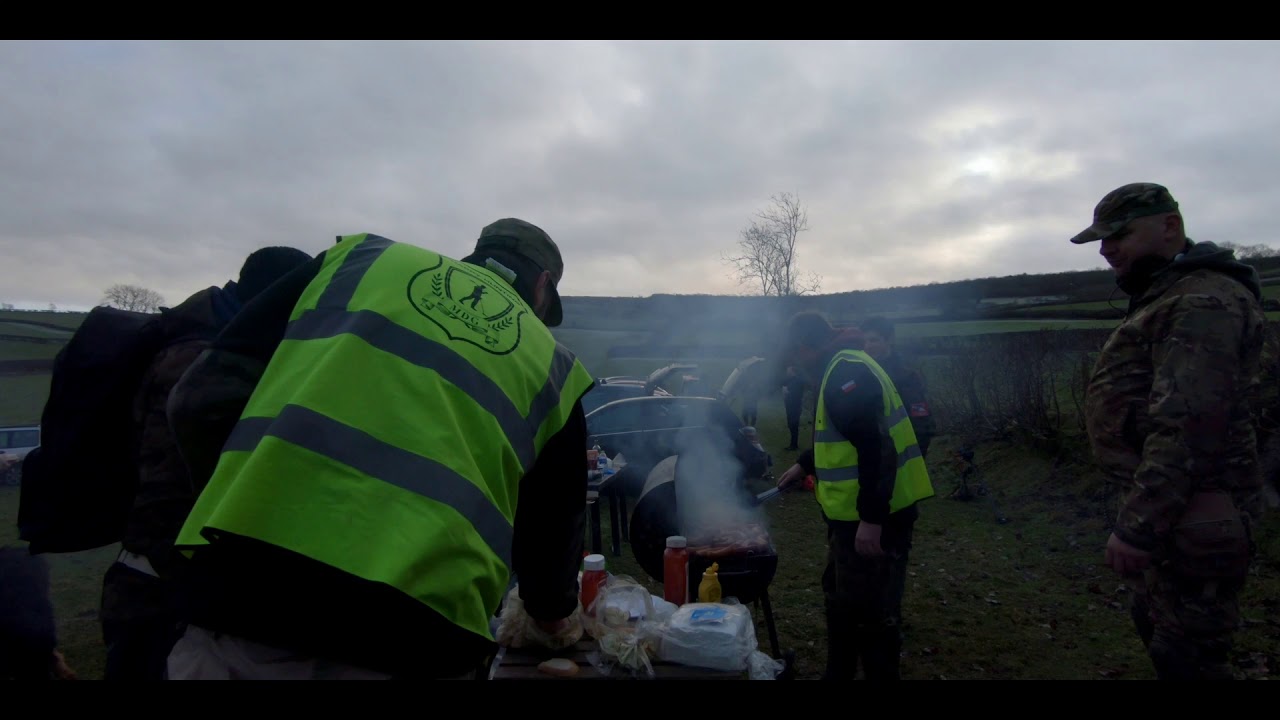 Happy hunting metal detecting group nice sliver - YouTube