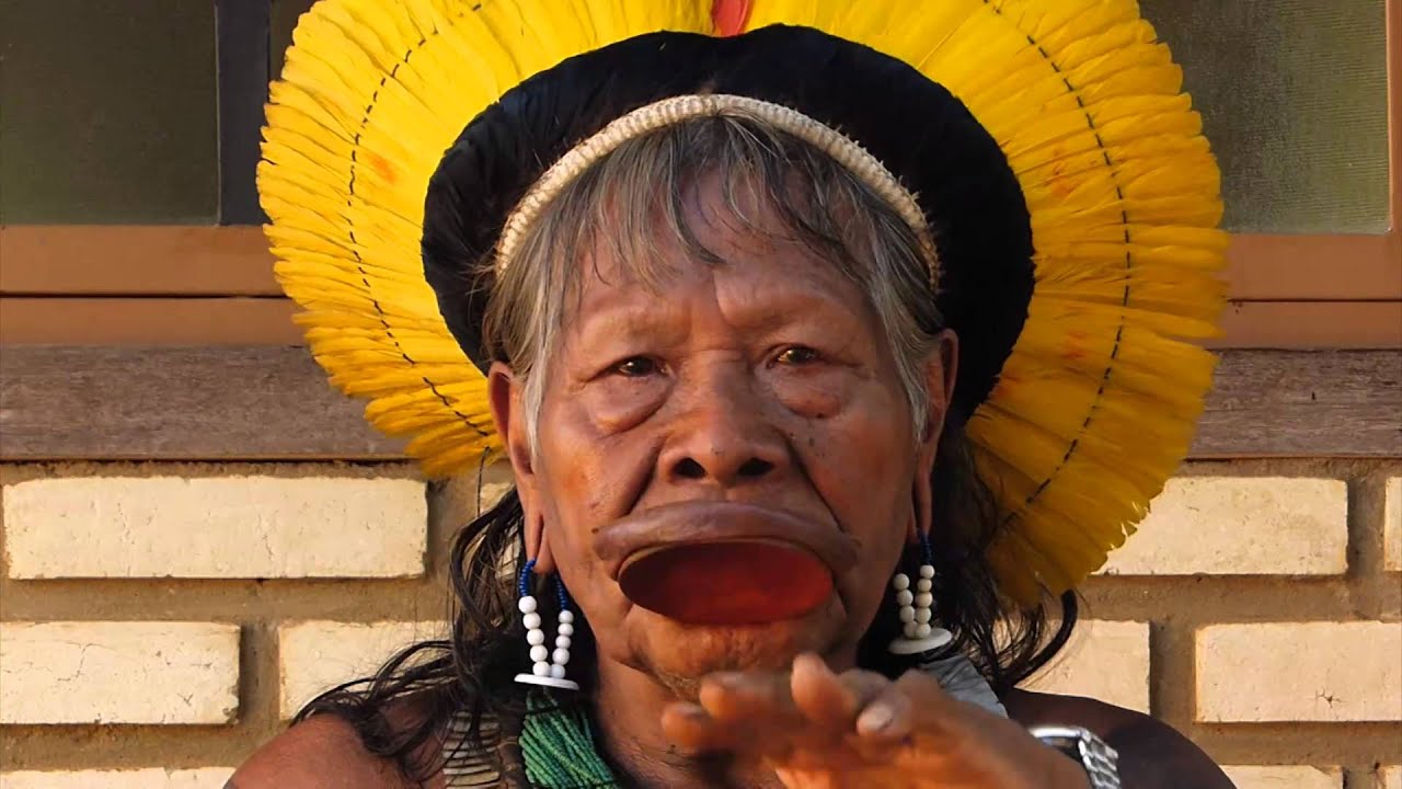 JMJ 2013 - Message du Cacique RAONI Metuktire au Pape François - YouTube