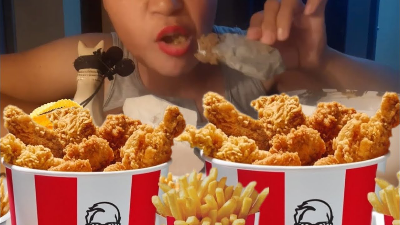 Crispy chicken eating sound // real food asmr - YouTube