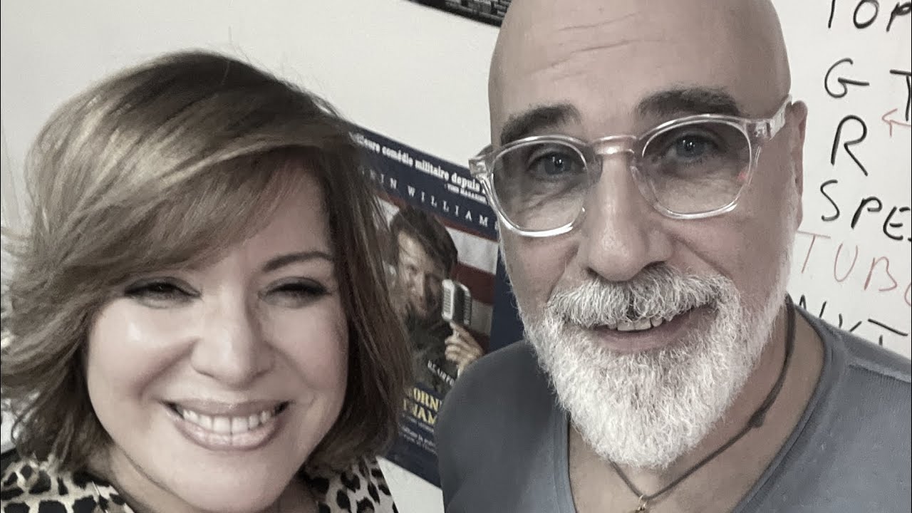 Pierre Azema en interview Au Passage des Artistes sur Art Scène Radio ...