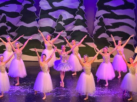 Behind the scenes of The Nutcracker - YouTube