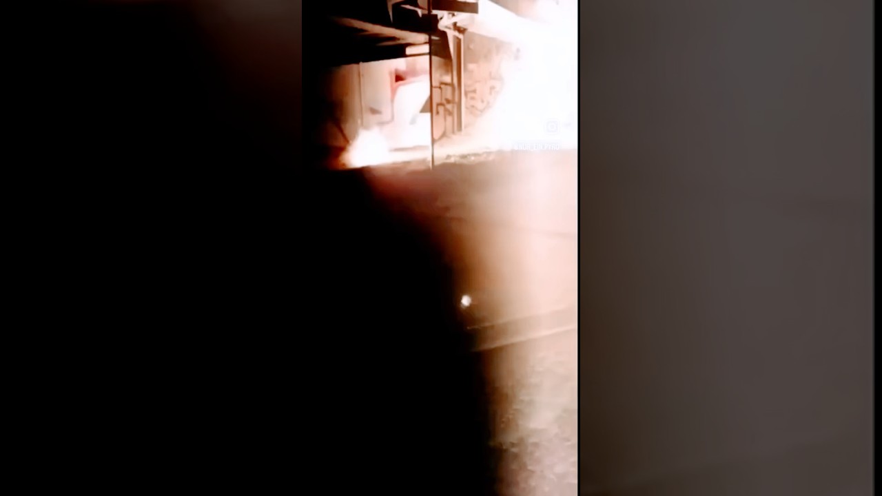 Scream polenböller unter einer Brücke + Slowmotion | Bonus: Exploder 4 Polenböller + Slowmotion ...