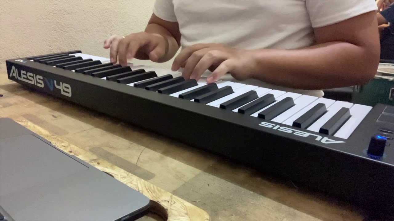 Lección #4 de Hanon - YouTube