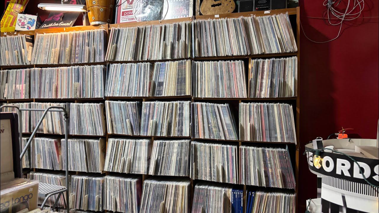 Vinyl Community - VC #447 - Best used vinyl finds of 2024 - YouTube