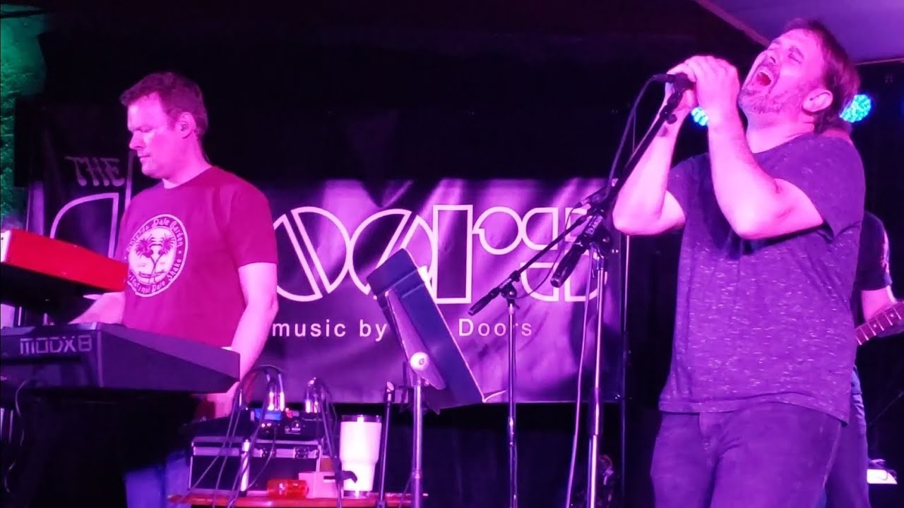The Droors rockin' "Back Door Man" 🤪🤙 - YouTube