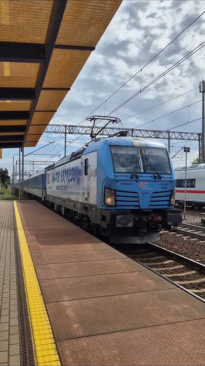 Vectron Hania z IC Baltic Express rel. Praga- Gdynia Główna💙 Przelot przez Żmigród #train # ...