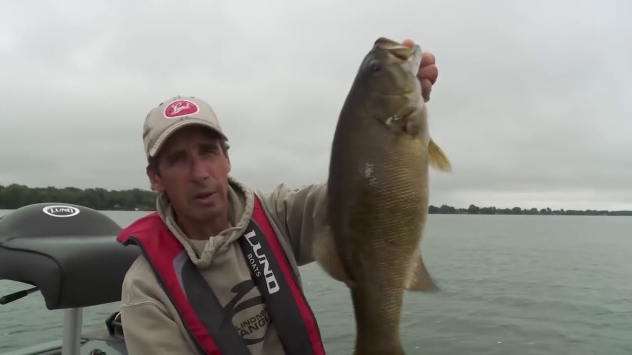 Lund Boats Ultimate Fishing Experience 2017 Episode 5 - Giant Water ...