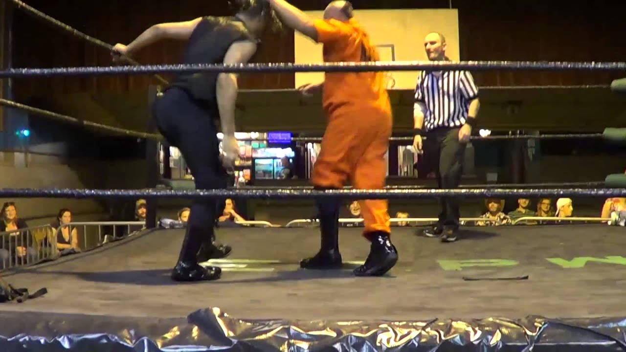 Draven Blaze vs Crazy Ivan - YouTube