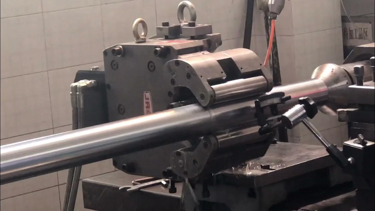 The self-centering steady rests for turning and grinding. #Automatic steady rests, drill chucks ...