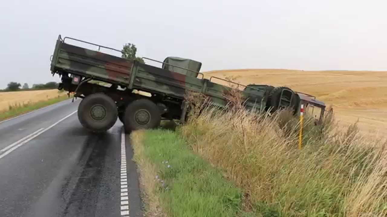 MAN KAT1 MIL GL 8x8 10t cross the road - YouTube