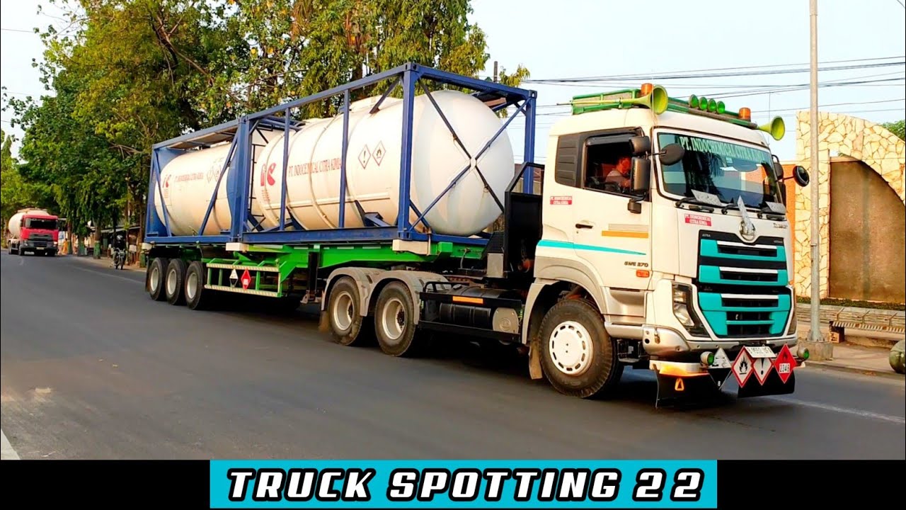 Truk Tangki Trailer Ud Quester | Truk Kontainer, Truk Gandeng, Truk ...