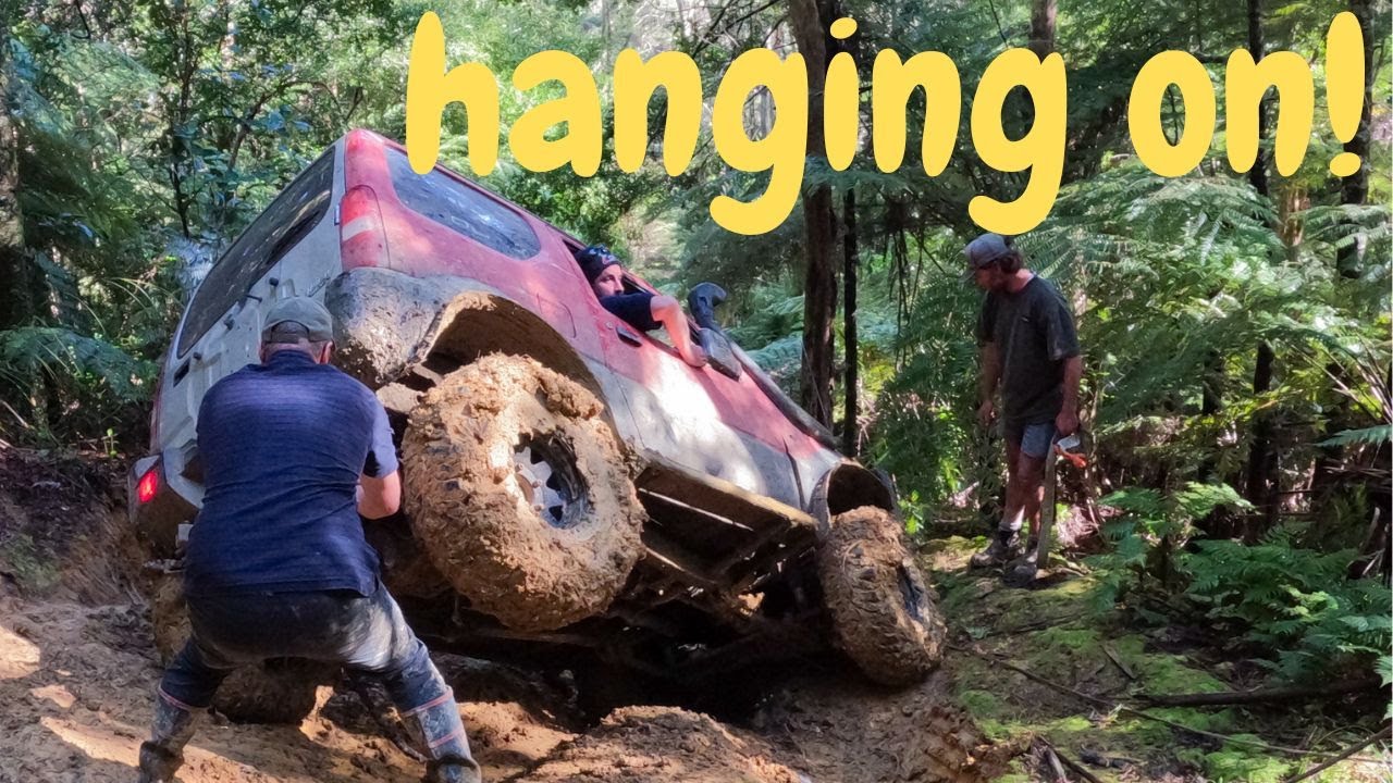 Mid winter 4x4 mud run. - YouTube