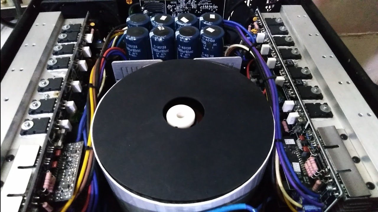SOUND STANDARD POWER AMPLIFIER BUSTED CAPACITORS & BURNT PCB FINALLY ...