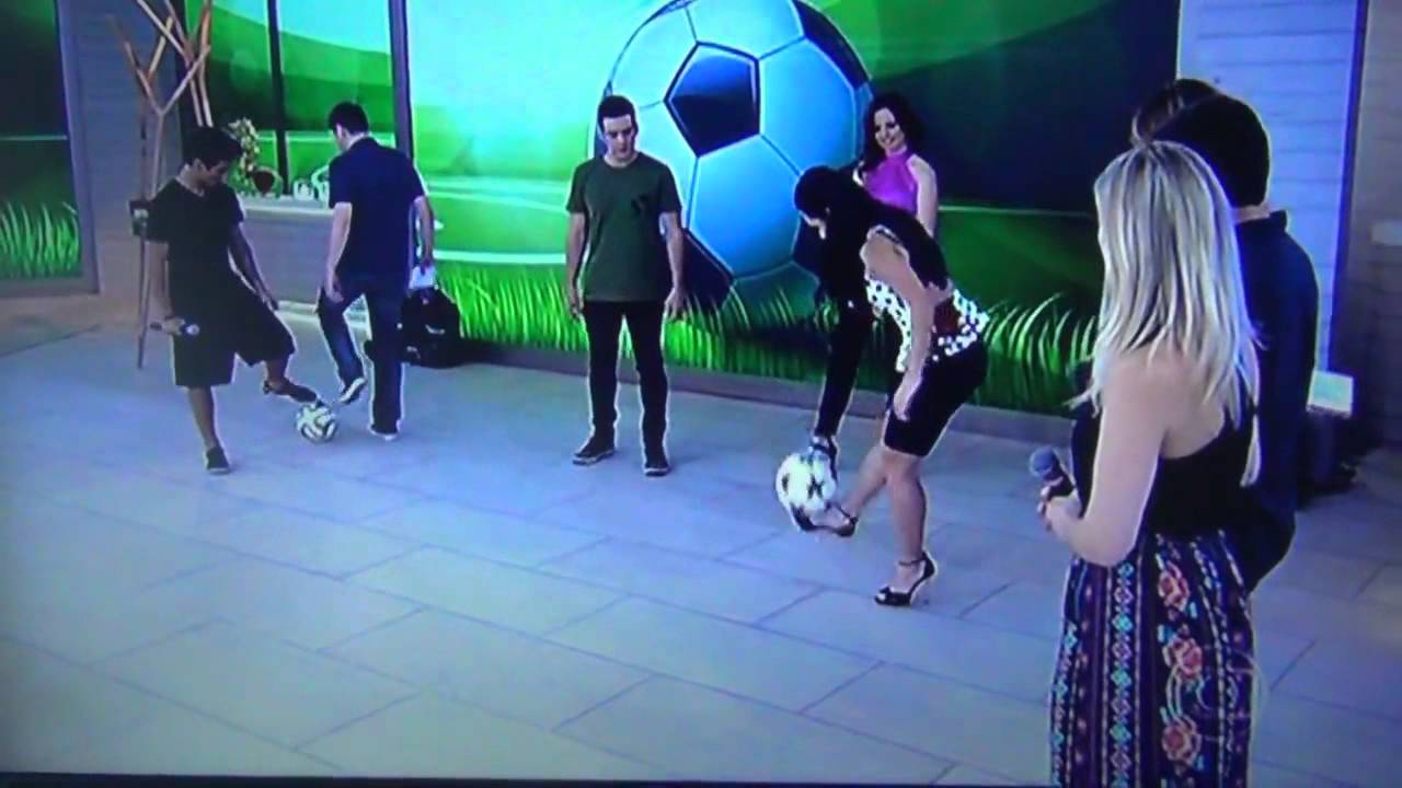 Raquel Benetti no Programa Encontro - Globo - Agosto 2015 - YouTube