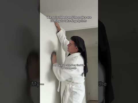 This is a candid l footage of my mum at all time #mumsoftiktok #arab #relatable