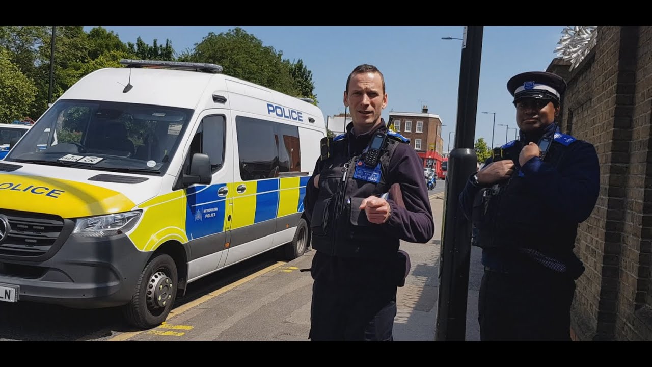 Islington Police Station - PCSO is trying to abuse Section 43 of the ...