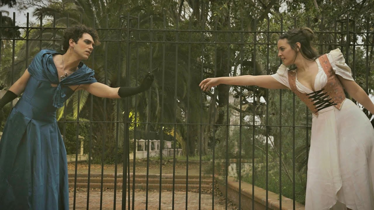 La vida es - Vale Acevedo Feat. Peter Nobody ♫ - YouTube