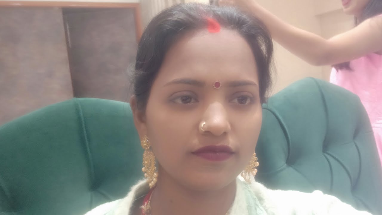 Komal Devi is live namaskar dosto mai aapki dost Komal - YouTube
