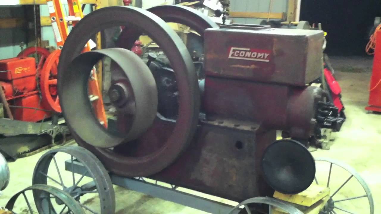 Bump Starting a 12 HP Economy Hit and Miss Engine - YouTube