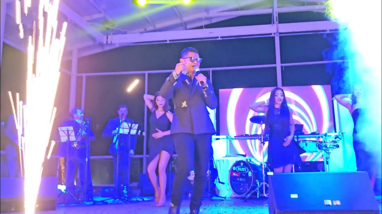 Nadie Como Ella | Marc Anthony Cover | BRYAN FEST - YouTube