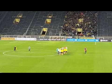 Hajduku u Dortmundu - atmosfera na stadionu - YouTube