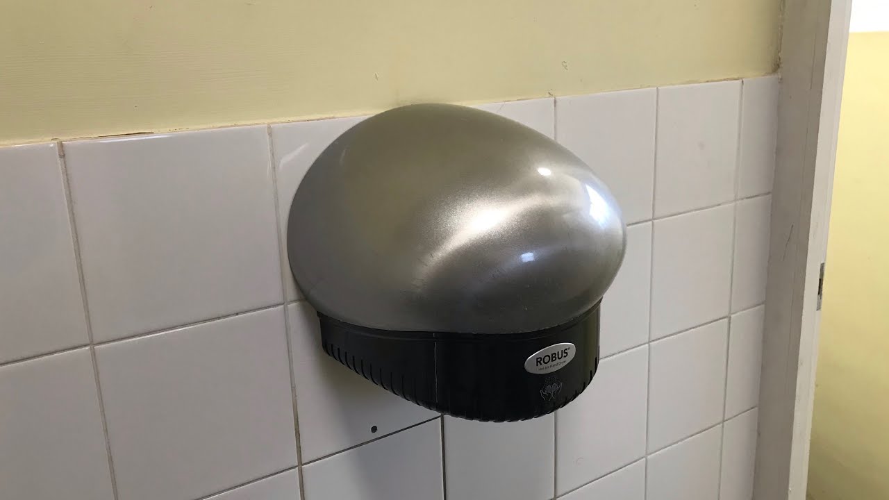 Xinda (Robus HELM) at Elsecar Park 🚹 - YouTube