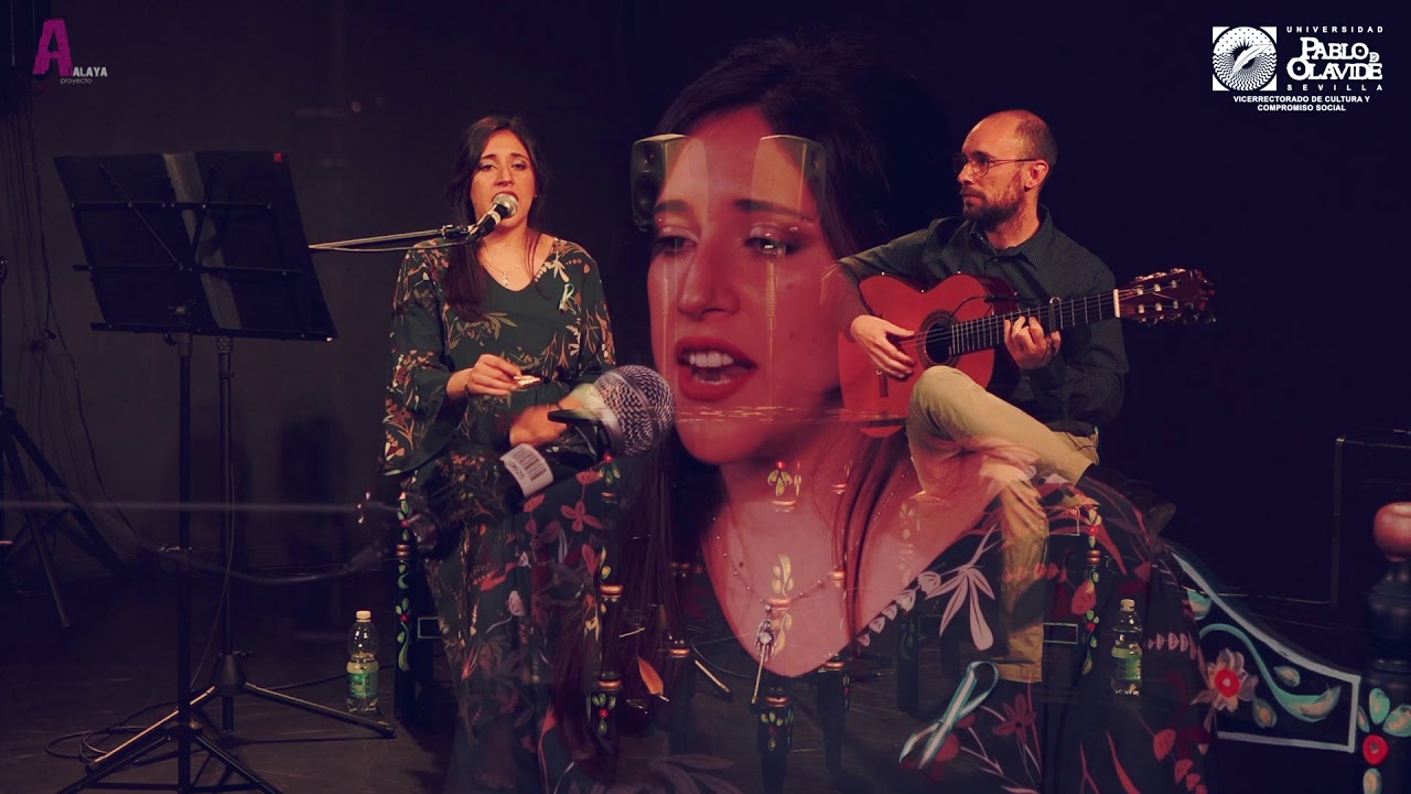 Sara Castellano y Javier Moreno: 'De la campiña' - YouTube