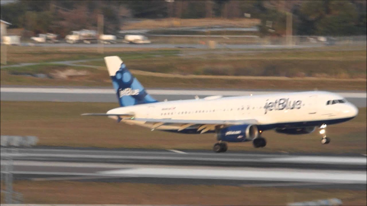 Jetblue Airways A320 sunset landing into Tampa Airport - YouTube