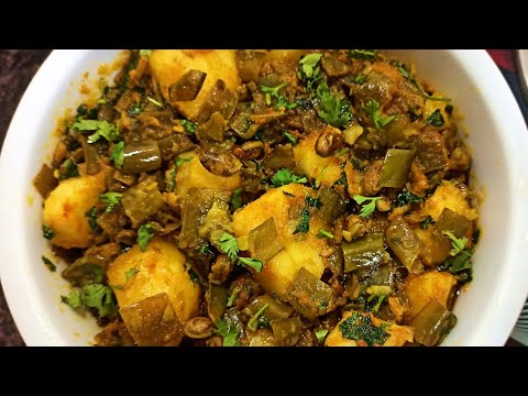 Hyderabadi Same Ki Phalli Aloo Ka Salan | आलू सेम की फली की सब्‍जी ...