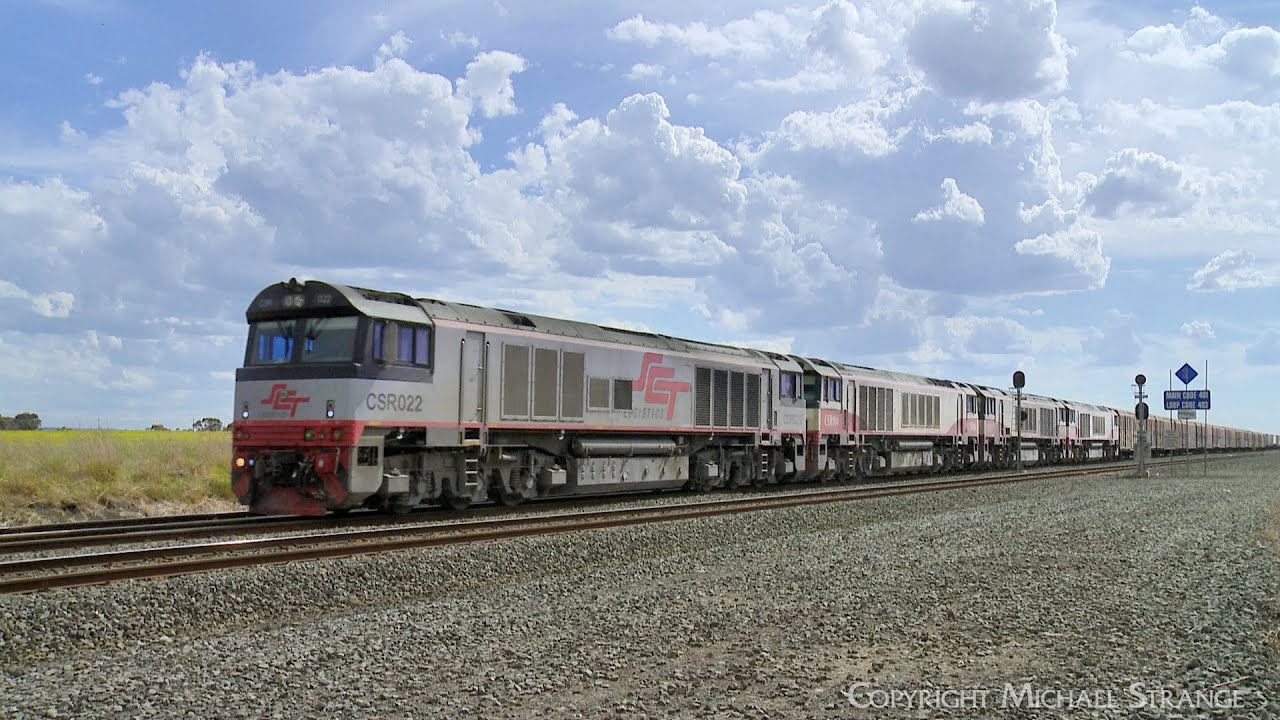 SCT 5PM9 Mixed Freight Train With Four CSR Class Diesel Locomotives (6 ...