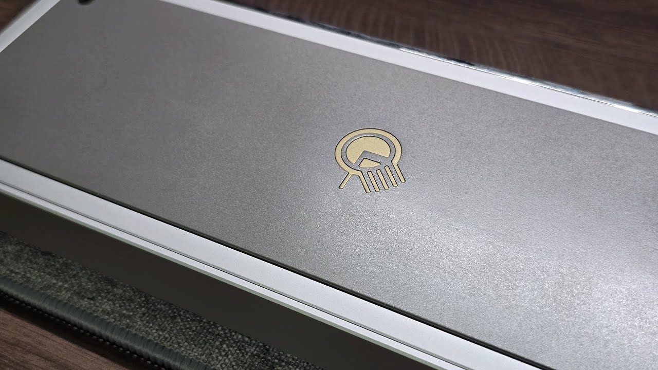 GTR60 | Alu plate | GMK DMG3 | Cherry HG Black - YouTube