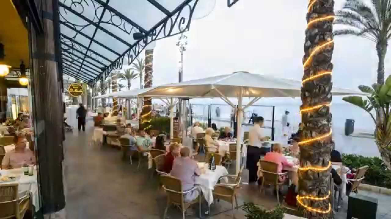 Restaurante Muelle Torrevieja (Timelapse) - YouTube