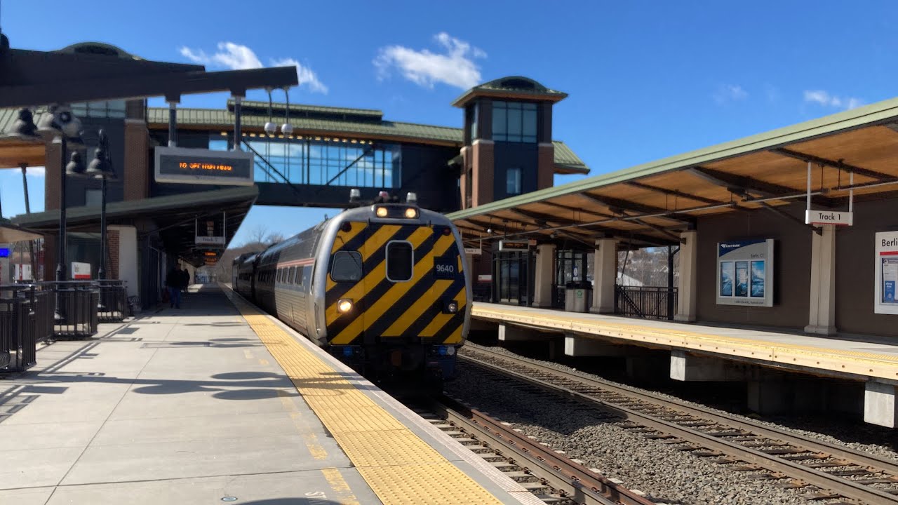 Riding Amtrak Hartford Line Train 405 From Berlin to New Haven 3/26/23 ...