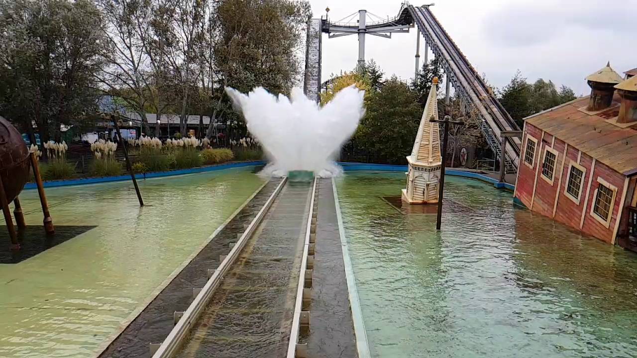 Log flume at Thorpe Park (Tidal Wave) Slow Motion Splash - YouTube