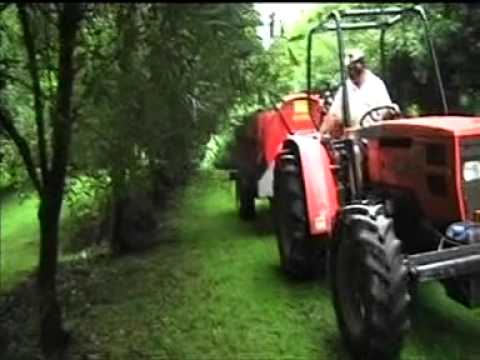 Tuffass - Turbine side delivery spreader.mp4 - YouTube