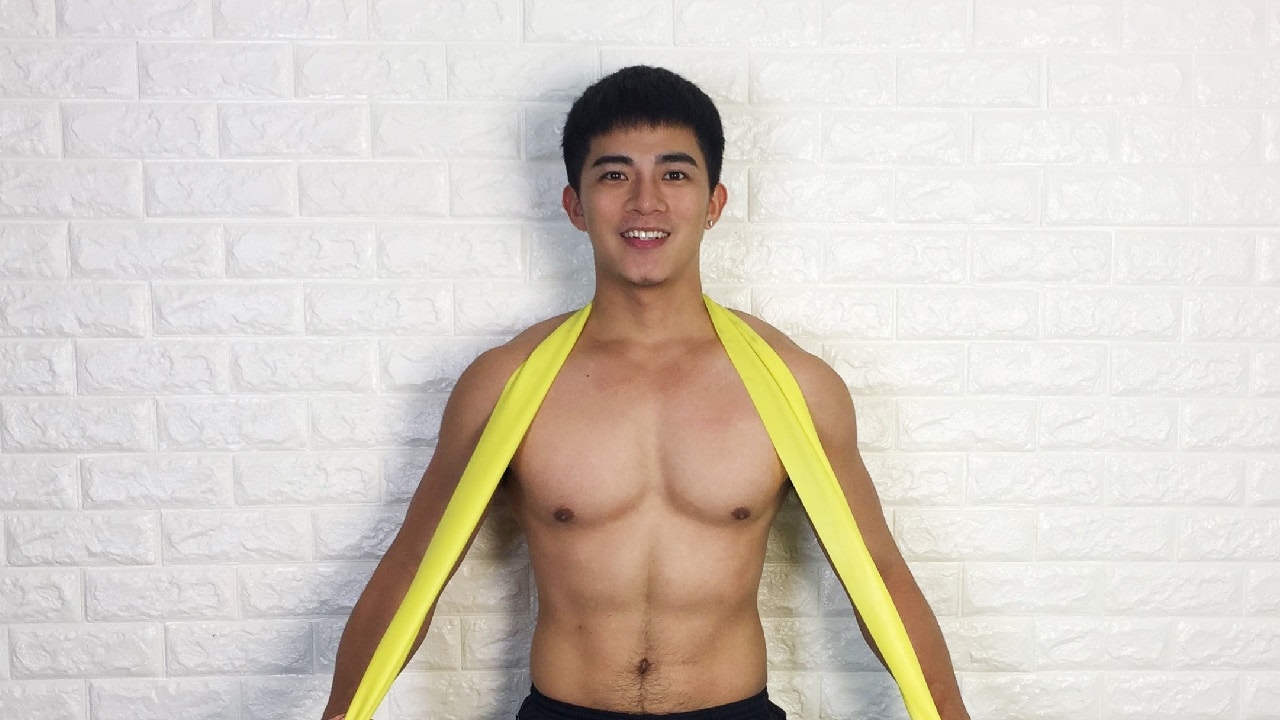 Workout Training with Elastic Band/弹力带健身训练 - YouTube