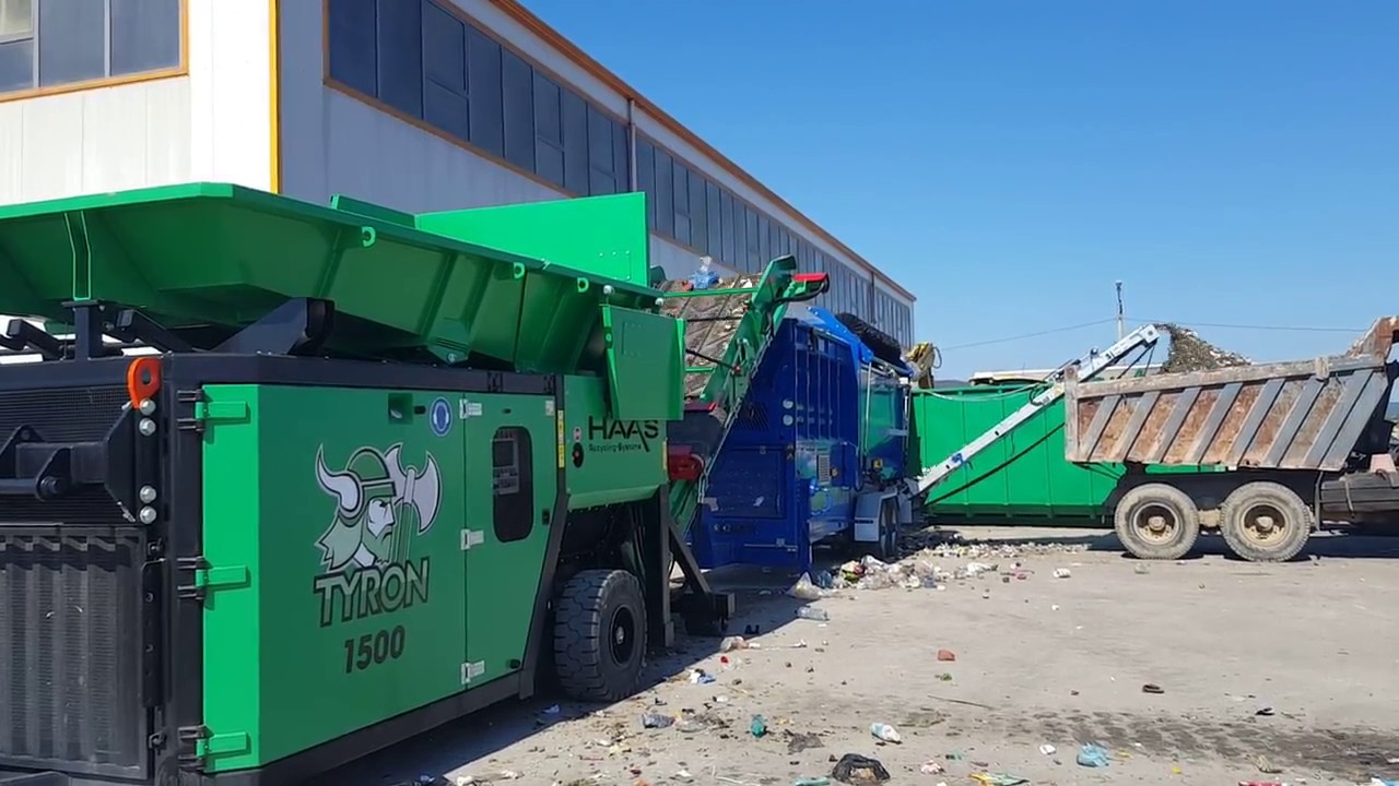 Euriteh | Tocător Tyron 1500 și Ciur Rotativ T40 - Demonstrație la ...