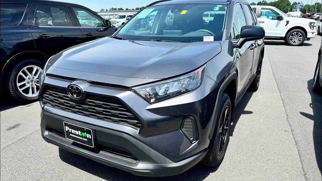 2021 Toyota RAV4 LE Horn - YouTube