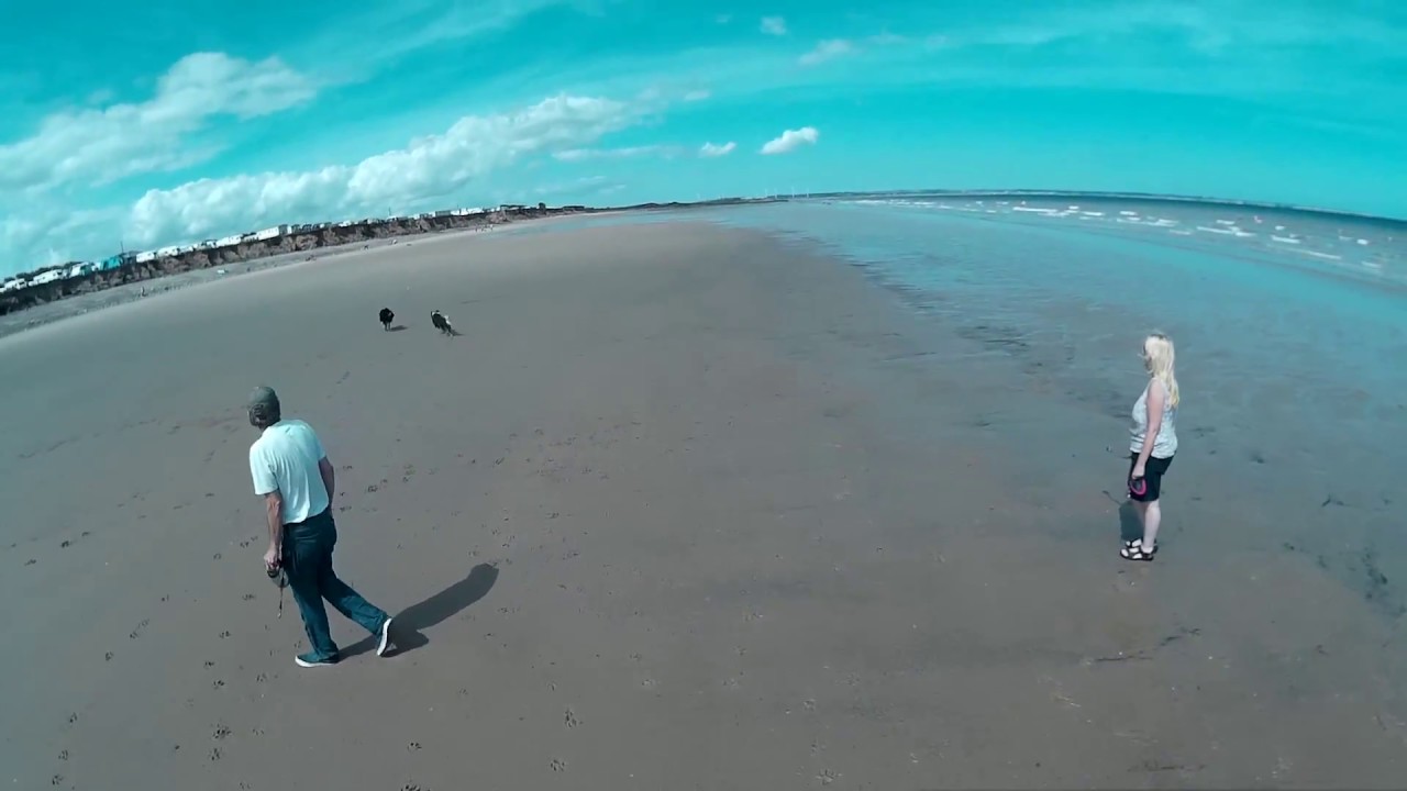 Hubsan h109s Bridlington Bay Beach Ulrome - YouTube