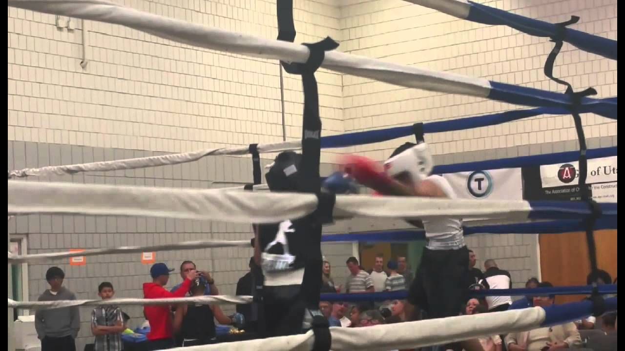 Vincent Tapia 9yr old boxer win on 3/27/15 - YouTube