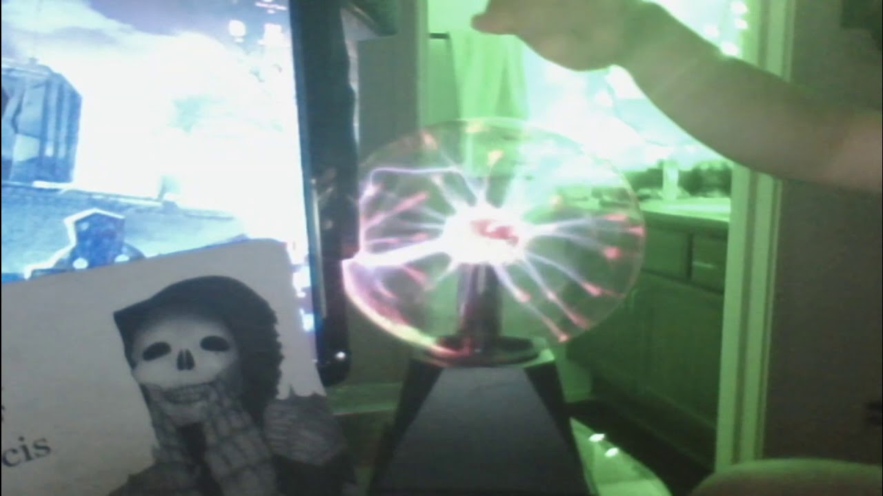 TeslAutis: Autistic manchild gives himself electro-shock therapy - YouTube