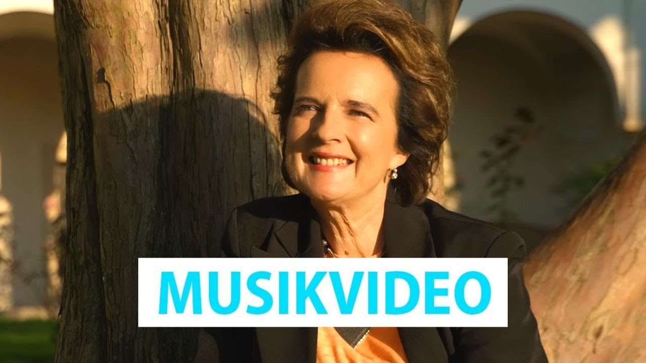 Monika Martin - Mama (Offizielles Video) - YouTube