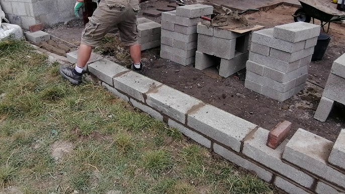 Laying Concrete Block Wall