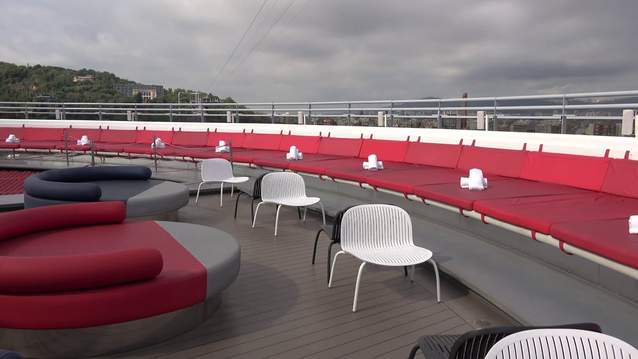 Valiant Lady: Sports Deck Tour (4K) - YouTube