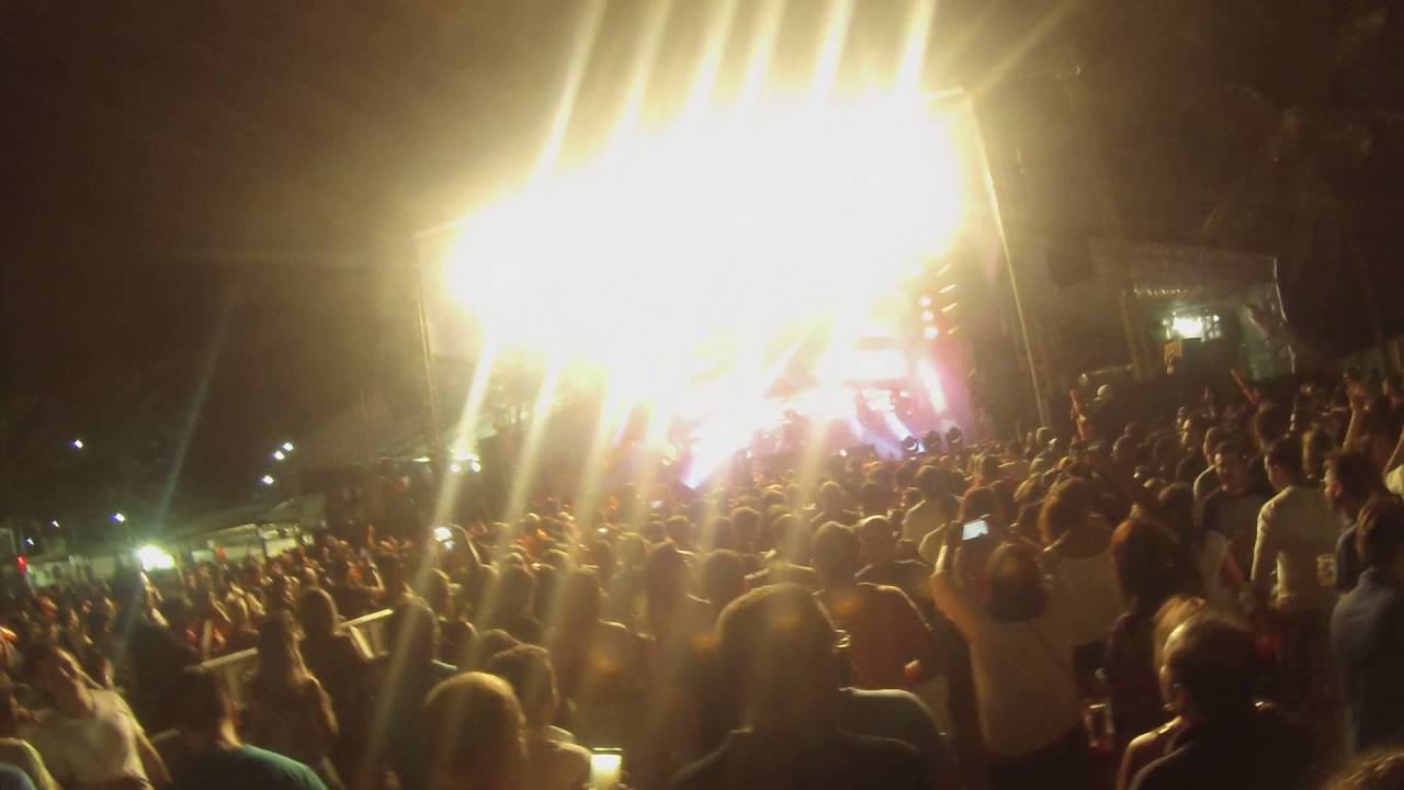 Mugégé + Maibê Dandá - Bell Marques Siriguela Beach - YouTube